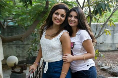 אחיות הכי הכי