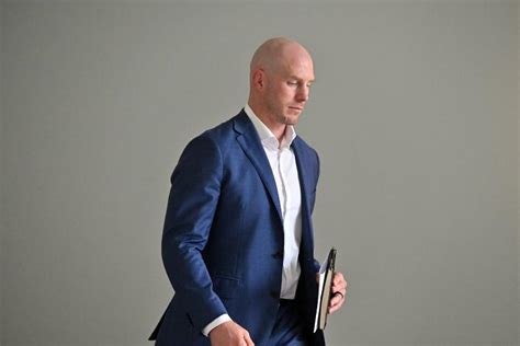 Services Australia Reveals Aps Tech Salaries Now 100k Behind Market