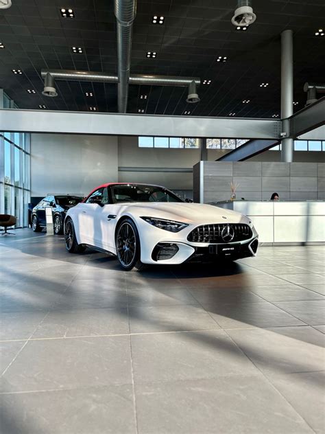 Mercedes Amg Sl 43 Bianco Opalite Magno Manufaktur Giacomo Bertoli
