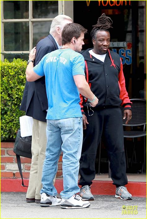 Mark Wahlberg Meets Up With Angelina Jolies Dad Jon Voight Photo