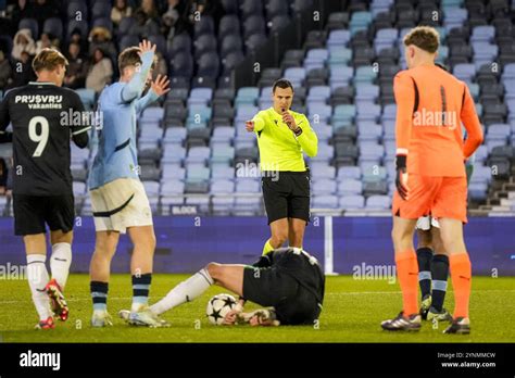 Manchester Referee Alessandro Dudic During The Fifth Round Of New