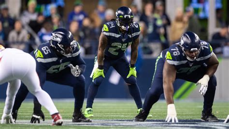 Marshawn Lynch Feels “right At Home” In First Game Back With Seahawks