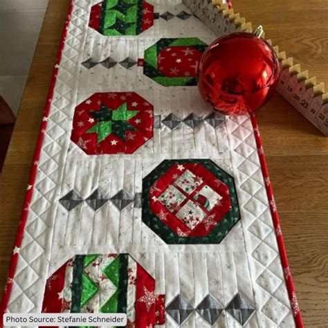 Top 10 Free Christmas Table Runner Quilt Patterns 11 Bonus Patterns