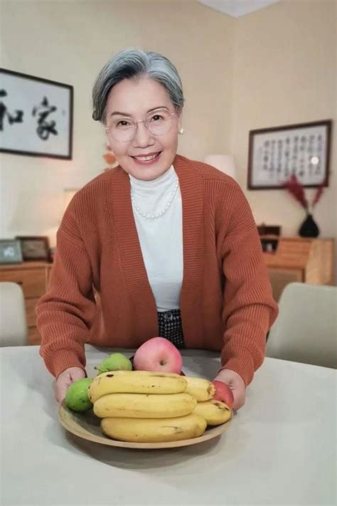 霞飞 老年模特 广告拍摄 产品展示 T台走秀