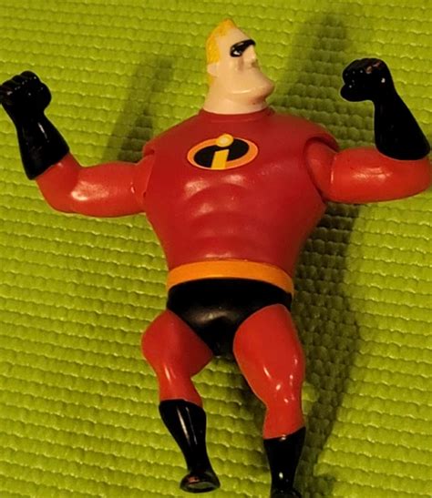 Disney Pixar Incredibles Mr Incredible And Elasti Girl Mcdonalds Toys