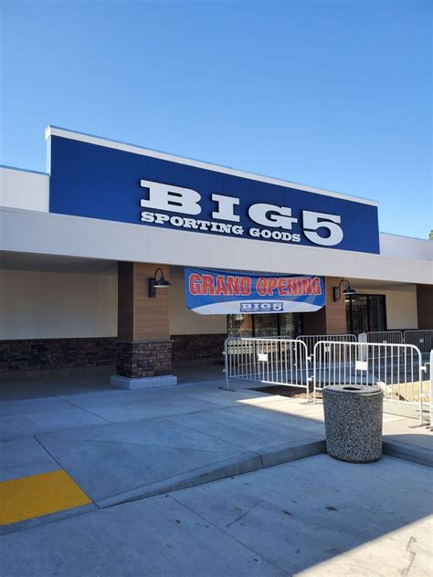 Big 5 Sporting Goods Updated January 2025 22 Reviews 135 W