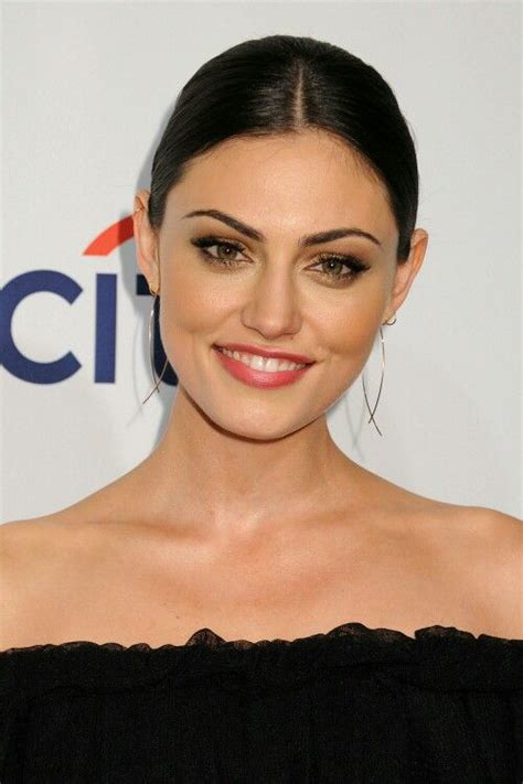 Phoebe Tonkin