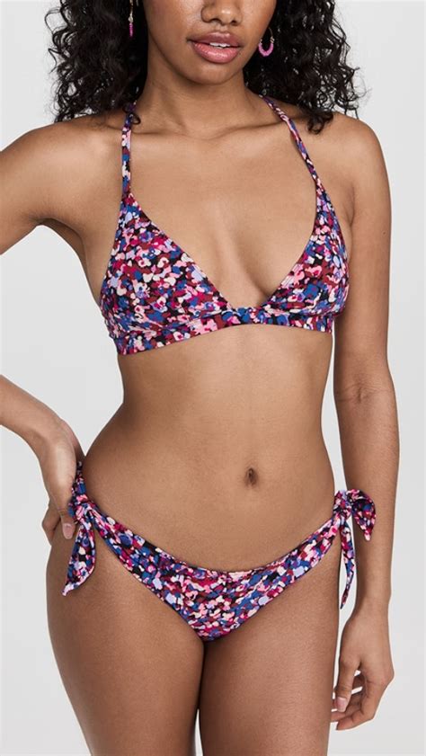 8 Hot Sexy Beth Dover Bikini Pics