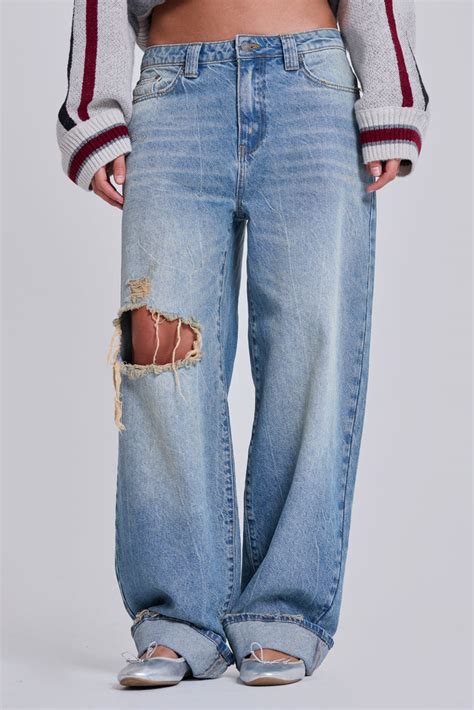 Shop Sonic Jeans In Light Wash Jaded London Clothing