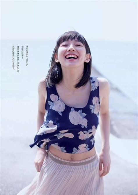 23岁的日本女星吉冈里帆，古典气质毕露 每日头条