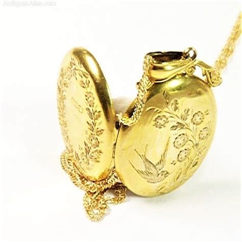 Antiques Atlas Scottish Assayed Solid Gold Swallow Locket 1910