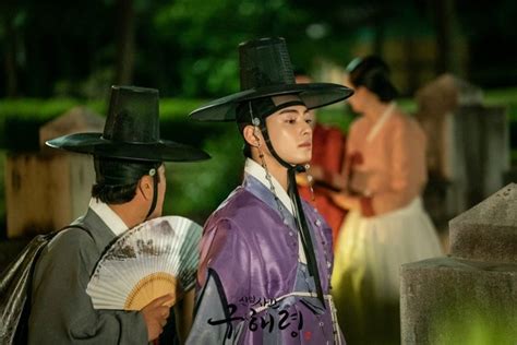 [photos] New Stills Added For The Korean Drama Rookie Historian Goo