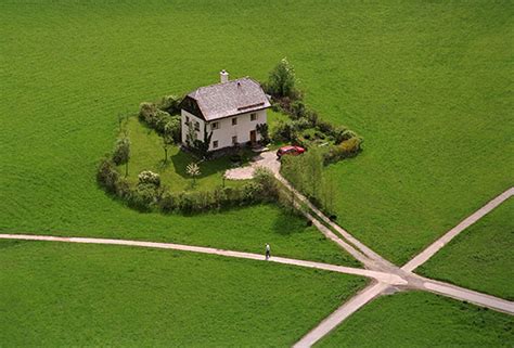 Color Isolation In Photography Picturecorrect