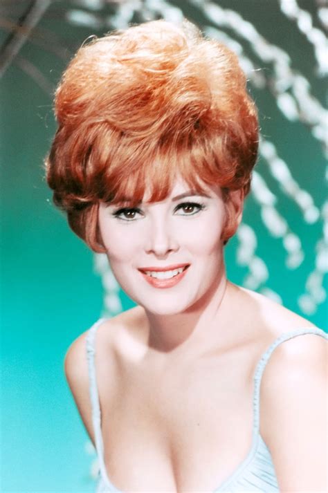 20 Fascinating Vintage Portraits Of A Young And Beautiful Jill St John