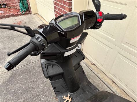 2022 Genuine Scooter Company Rattler 200i