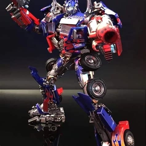 Jual Optimus Prime Ls03f Transformers Bmb God Of War Shopee Indonesia