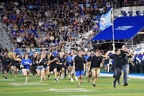 Middle Tennessee State University Mtsu The Mtsu Band Of Blue The