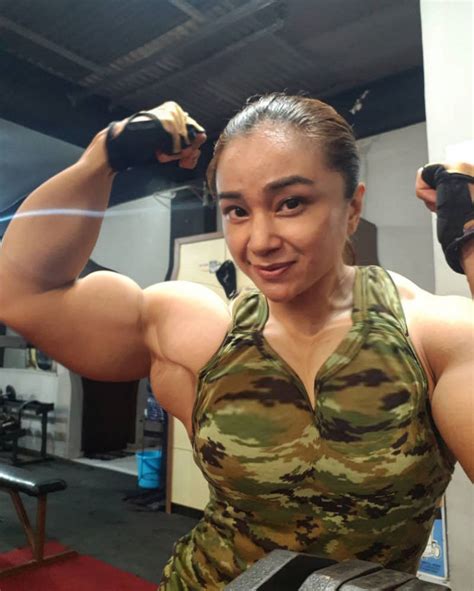Asian Muscle Girl 4 By Mustmu On Deviantart
