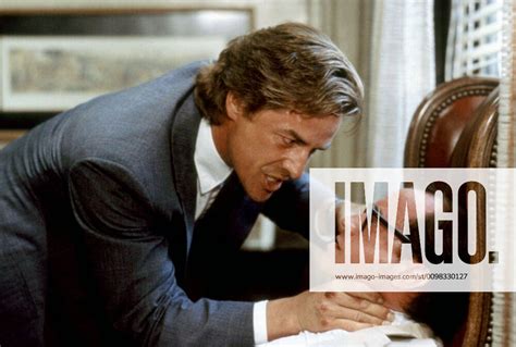 Dead Bang Don Johnson Michael Jeter 1989 Warner Bros Courtesy