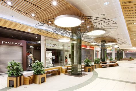 Pin By Lim On 11 Shopping Mall Design Shopping Mall Interior Retail Interior