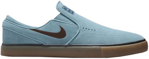 Does Nike Make A Slip On Sneaker