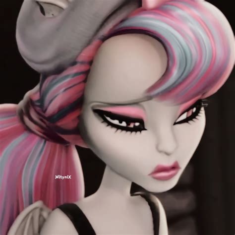 Rochelle Goyle Monster High Pictures Monster High Rochelle Goyle