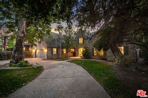 4617 Placidia Ave Toluca Lake Ca 91602 Redfin
