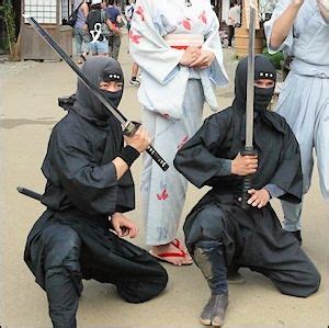 Ninjas In Japan And Their History Facts And Details Japan Magic