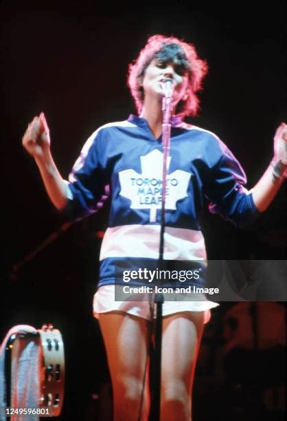 Linda Ronstadt Celebration Photos And Premium High Res Pictures Getty