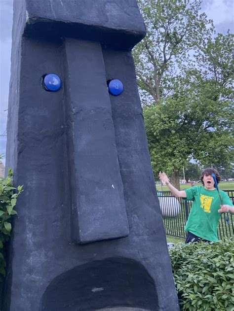Moai Mini Golf R Moai