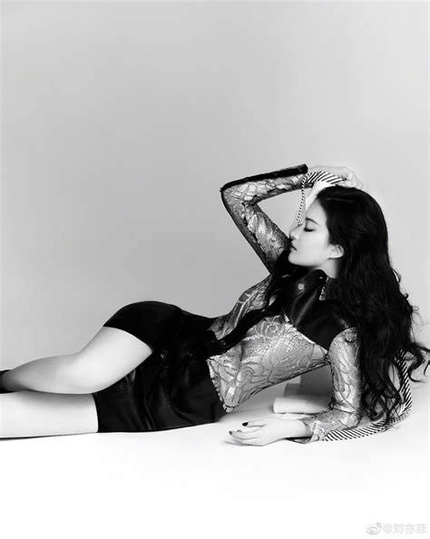 China Entertainment News Liu Yifei Poses For Photo Shoot