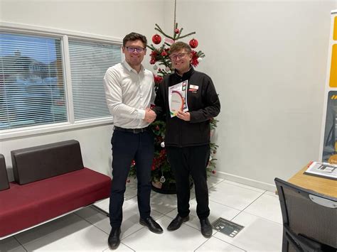 Customersatisfaction Customerfirst Perrys Daniel Hamlin