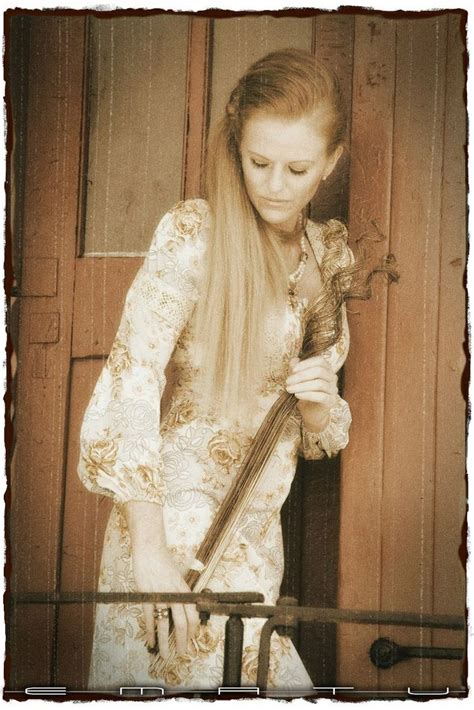 Pin By Melissa Mooney Model On Photographymodeling Model Photography