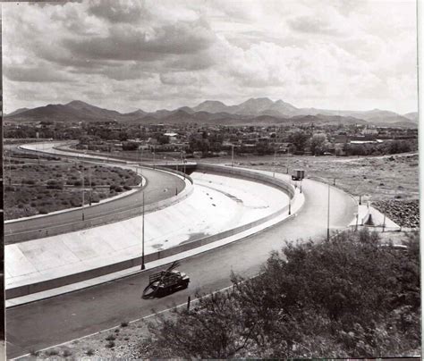 Crezco 🌊 Canal Chuviscar Años 60´s 🌊 En El Puente De La Lisboa Este