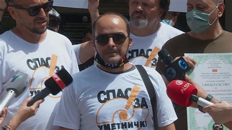 Profesorët E Shkollës Së Artit Kërkojnë Shkarkimin E Drejtorit Alsat