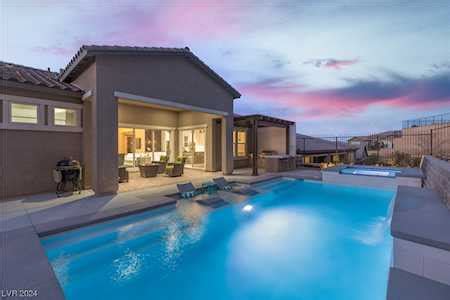 Las Vegas Luxury Homes With A Casita
