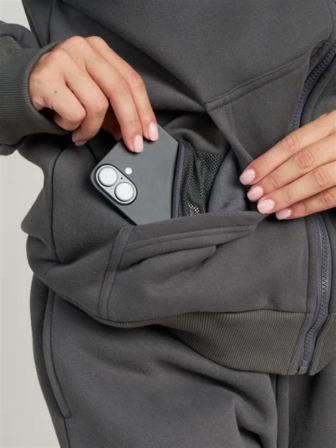 Travel Essentials Zip Hoodie — Comfrt