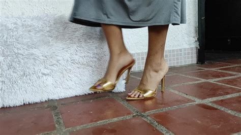 Crossed Legs And Dangling Heels 5 Goddess Foot Fetish Clips4sale