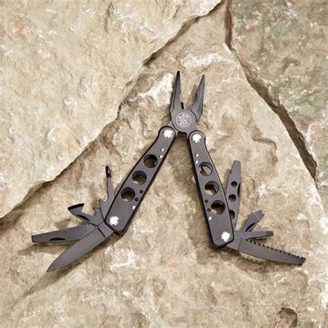 Smith And Wesson Multi Tool