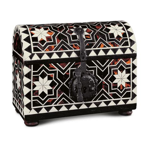 Mudejar Small Coffer Alfonso Marina