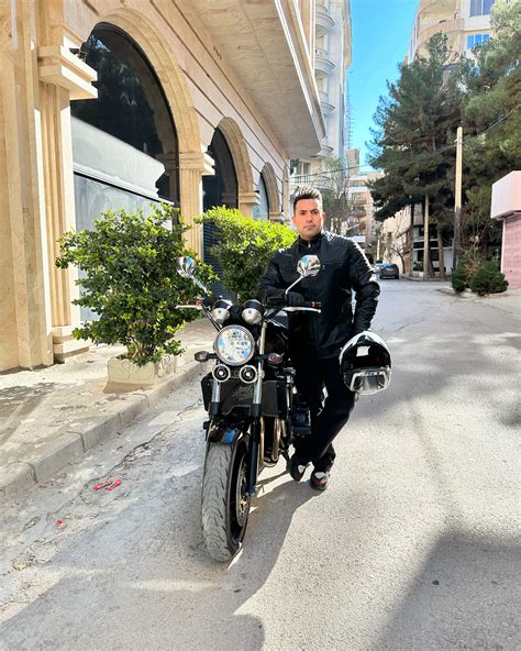 ‎مهدی حاتمی‎ ‎افلاطون در باب مردان چون شماست،می فرمایدمردان بزرگ نه تنها در دنیای خود، بلکه