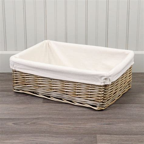 Wicker Laundry Basket Lined