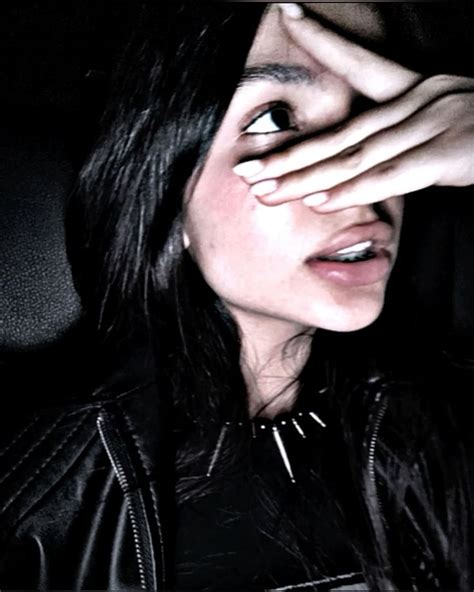 ᴛᴇɴᴅᴇʀʟʏʙᴀᴇ Amina Twitch Singer Celebrity Makeup Celebrity Photos Singer