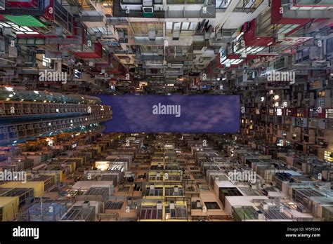 File A Night View Of The Monster Building Yik Cheong Building One