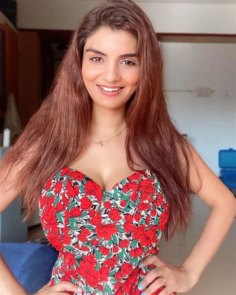 Anveshi Jain Biography Age Height Show Net Worth And More