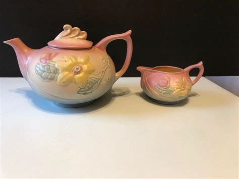 Vintage 1946 47 Hull Art Pottery Magnolia Matte Teapot W Lid Creamer