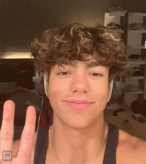 Malachi 😊 Cute Celebrity Guys Cute Celebrities Cute Guy Pics