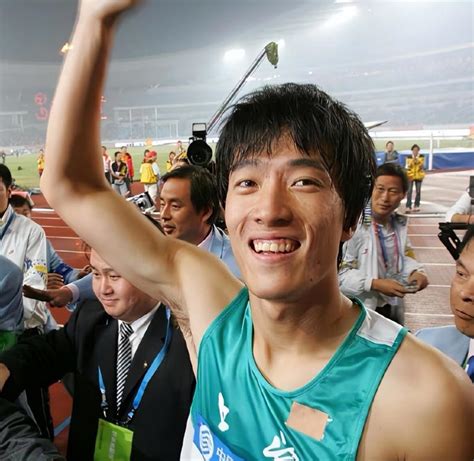 42岁刘翔现状：与妻子感情稳定，长期旅游国外，收入全靠终身合同