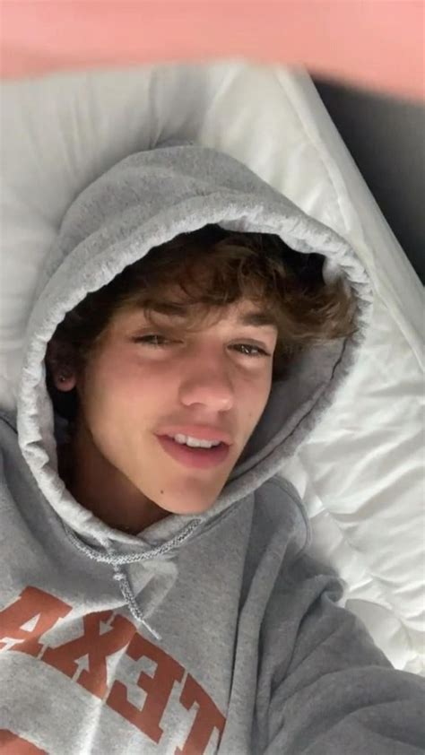 Cute White Guys White Boys Cute Guys Cute Guy Pics Brown Hair Boy