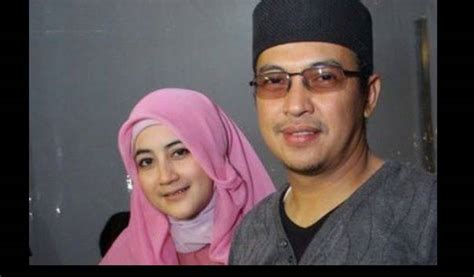 Sahabat Minta Umi Pipik Beberkan Nama Istri Istri Uje Agar Tak Terjadi